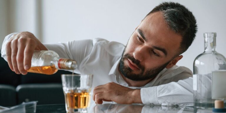 Signs and Symptoms of a Functioning Alcoholic | White Oak Recovery Center