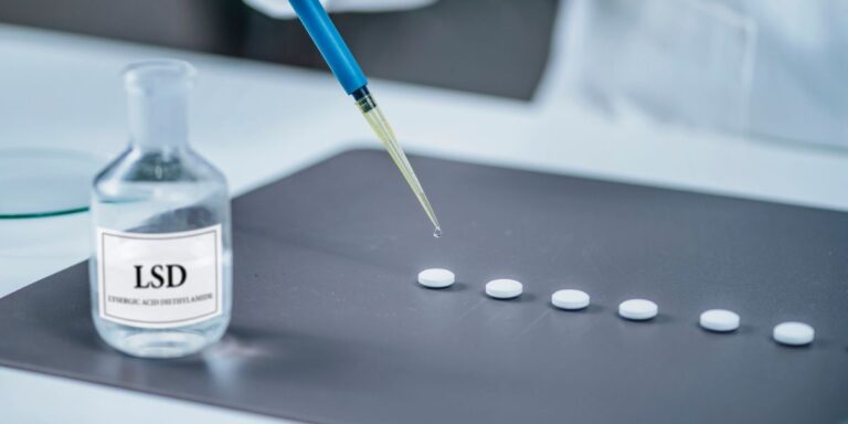 LSD (Acid): Types, Effects, and Abuse | White Oak Recovery Center